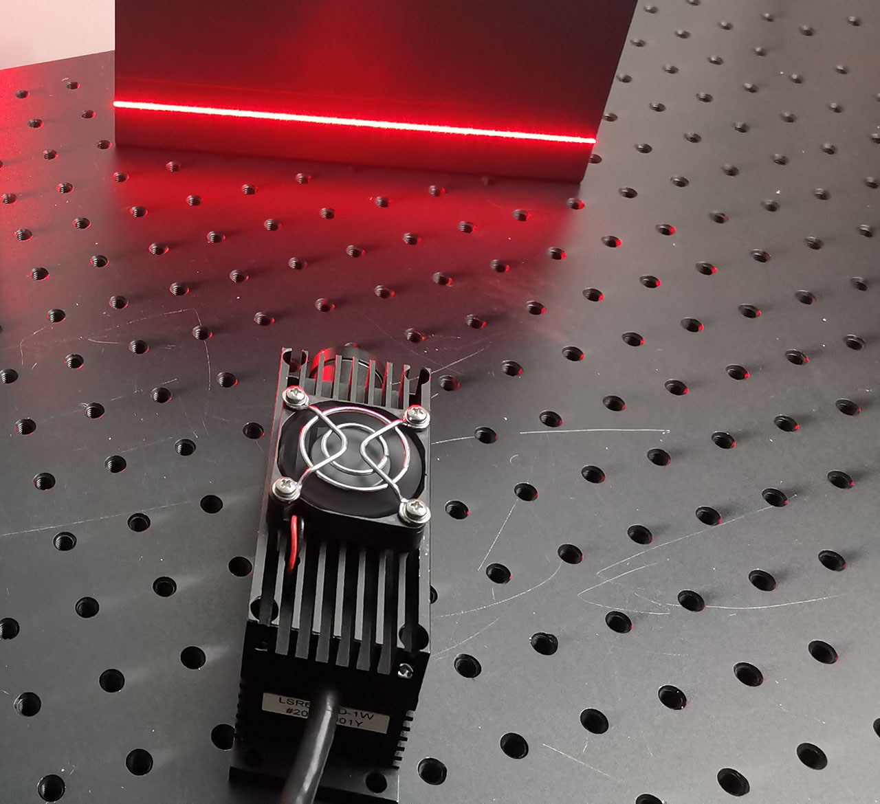 635nm 100mW Line laser system Customizable Fan angle - NakuOptics