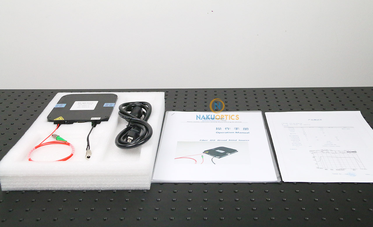 C-band 10mW ASE Broadband Light Source 2dB Spectral Flatness - NakuOptics