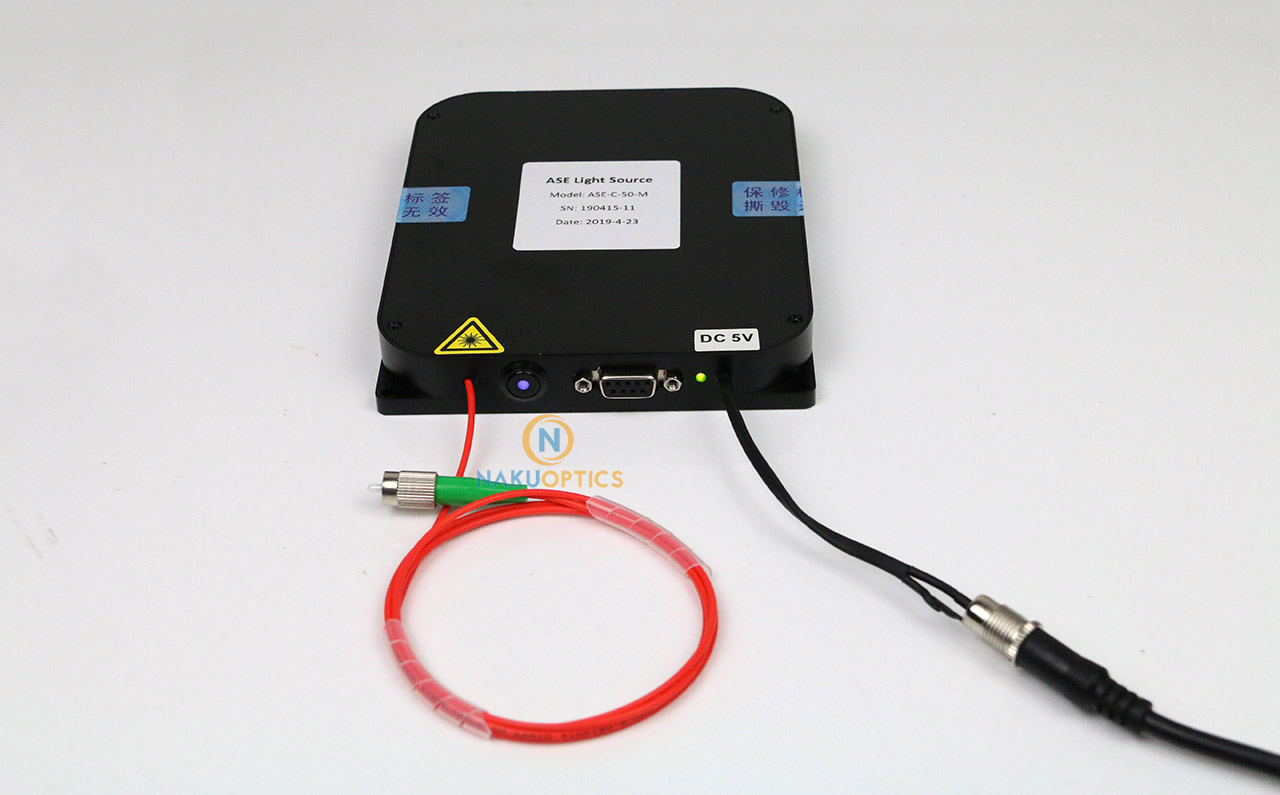 C-band 10mW ASE Broadband Light Source 2dB Spectral Flatness - NakuOptics