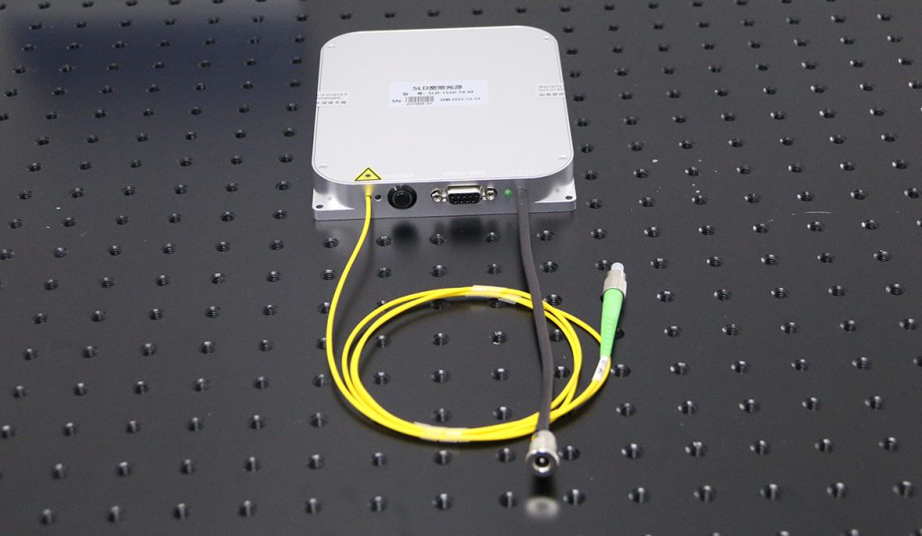 1550nm 5mW/10mW SLD LIght Source SM Fiber Output - NakuOptics